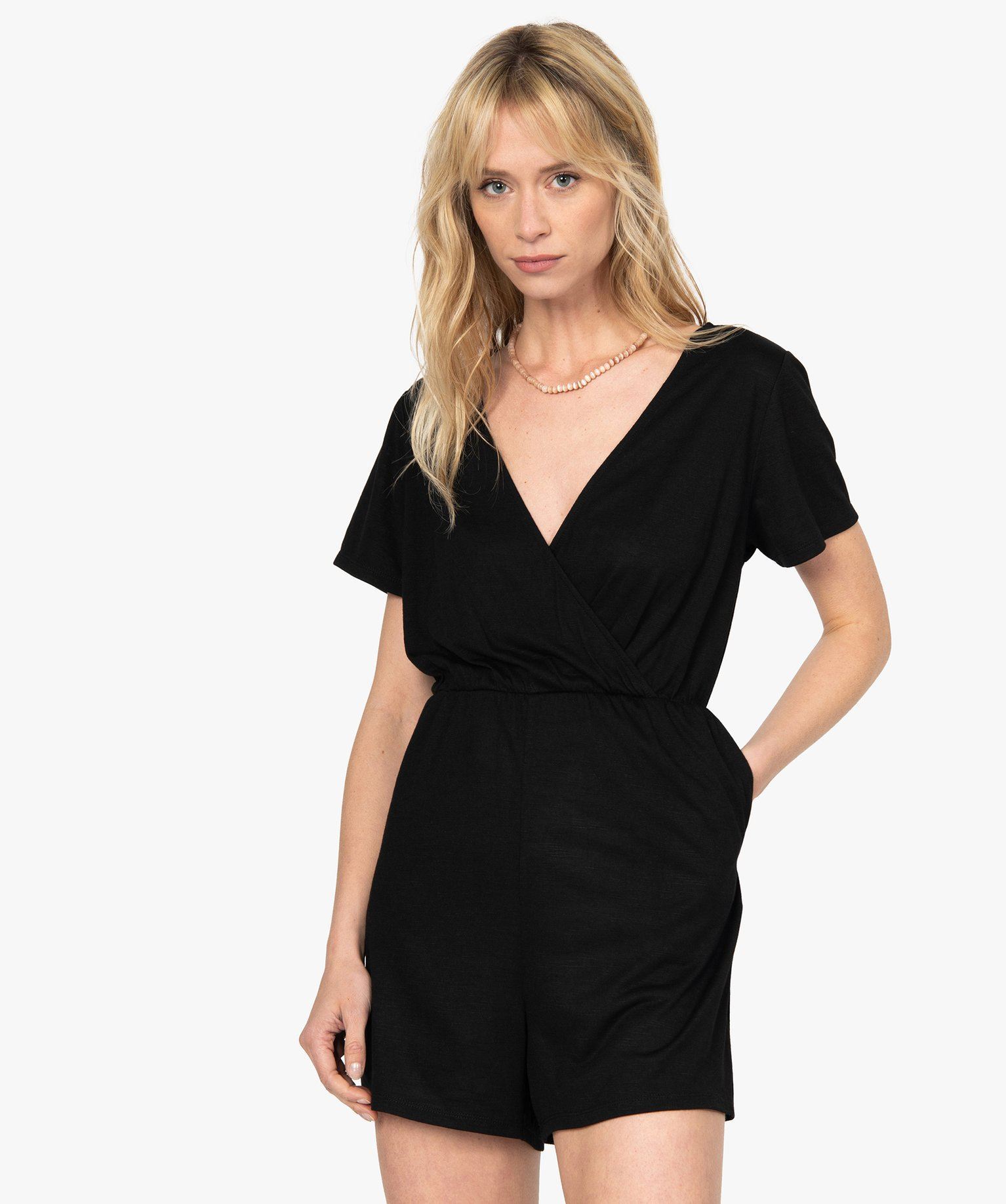 combishort femme fluide decollete cache-cœur noir femme | GÉMO